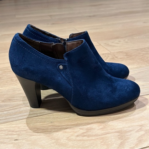 Rialto | Shoes | Rialto Phiona Blue Booties | Poshmark
